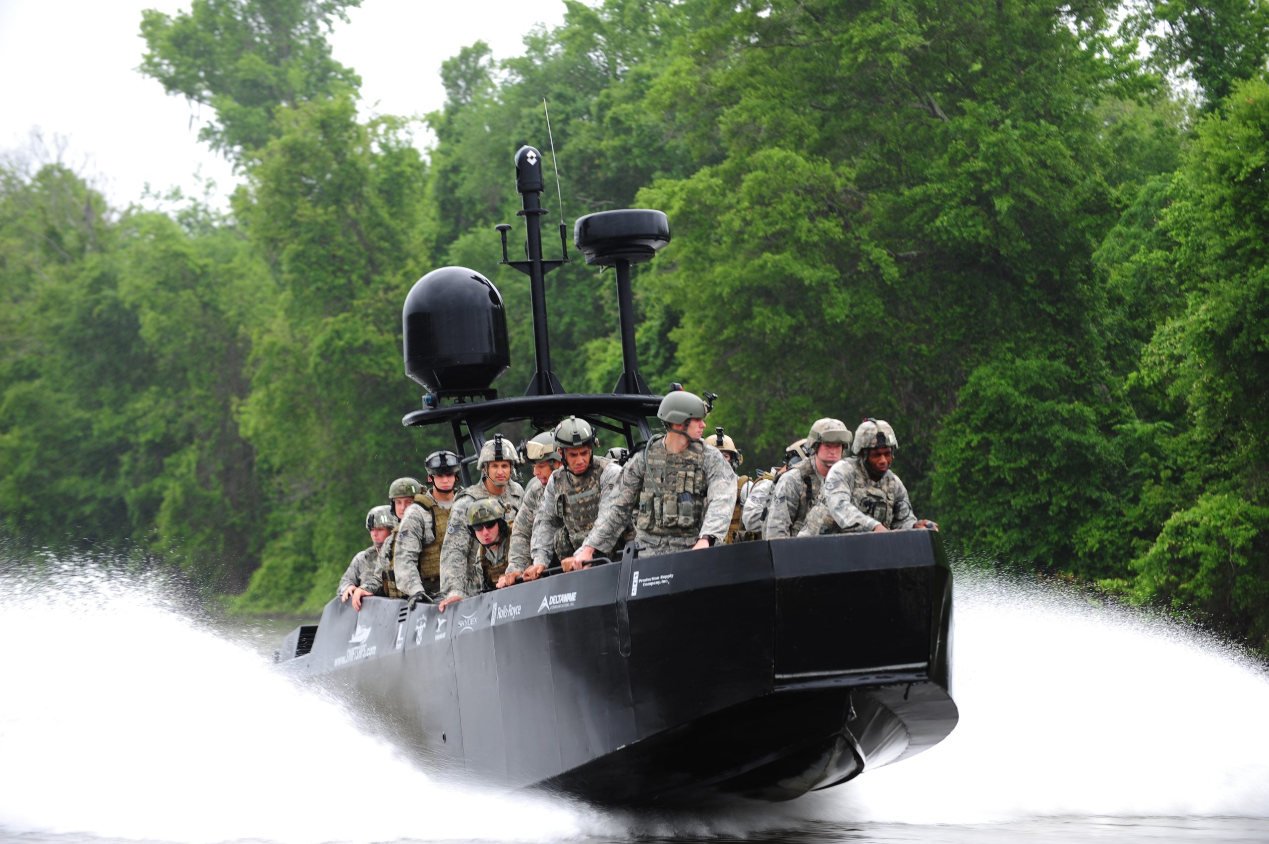 11 METER SPECIAL OPERATIONS CRAFT RIVERINE - Swiftships