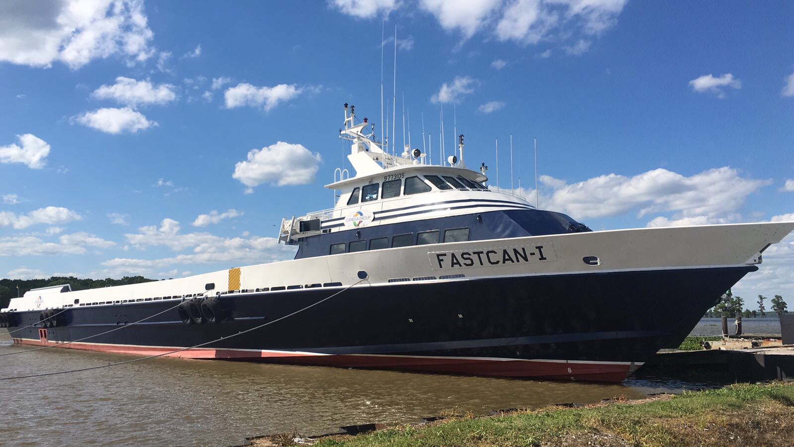 Commercial Vessels – Swiftships